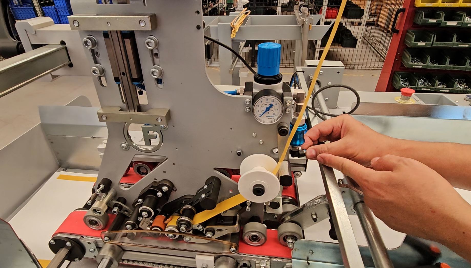 Easy Tape Applicator Mounting | Fidia